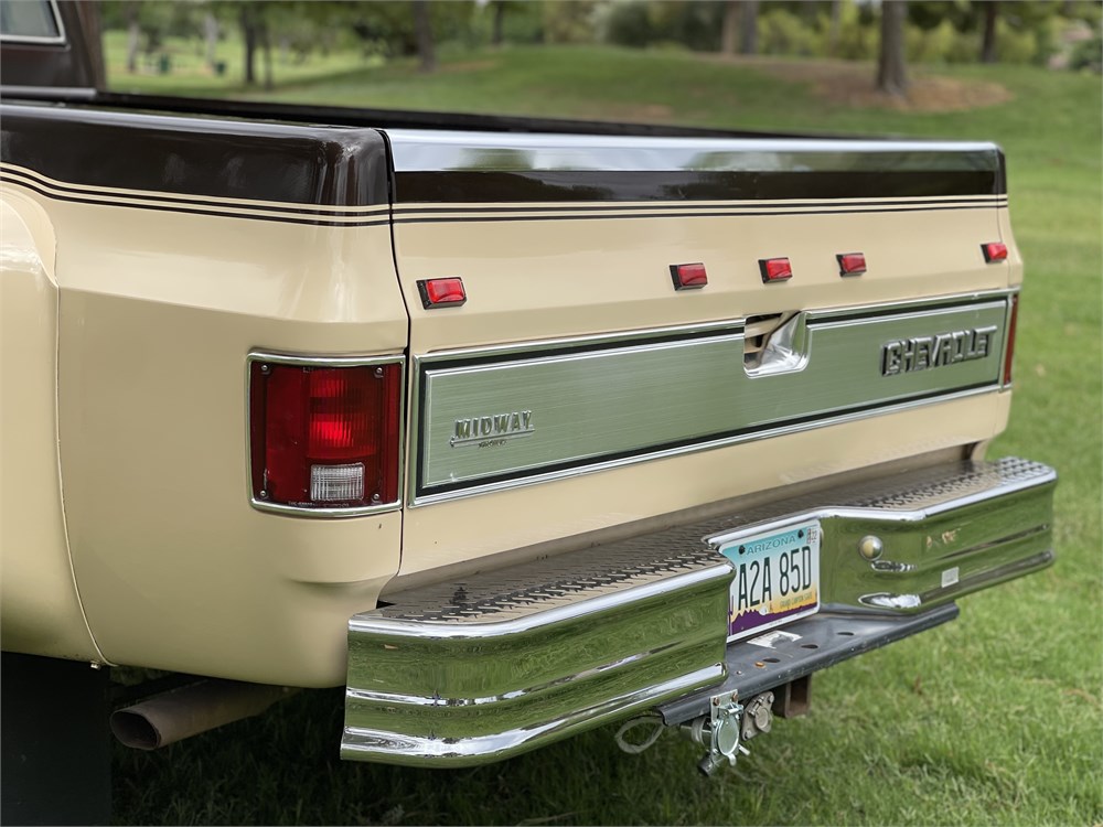 1985 Chevrolet C30 Dually available for Auction | AutoHunter.com | 10423273