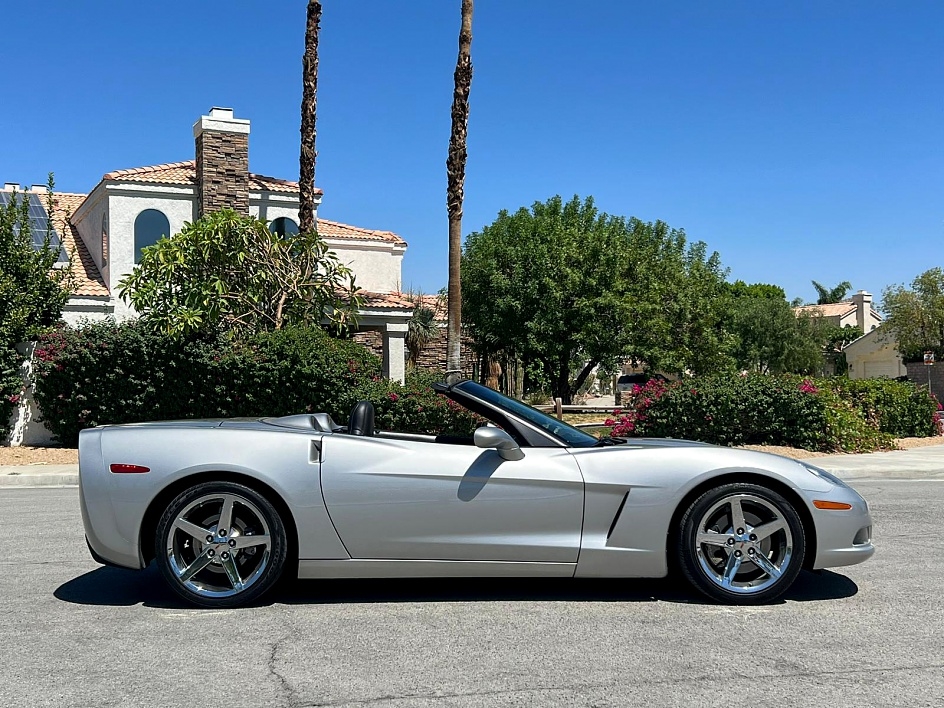 31k-MILE 2007 CHEVROLET CORVETTE CONVERTIBLE available for Auction ...