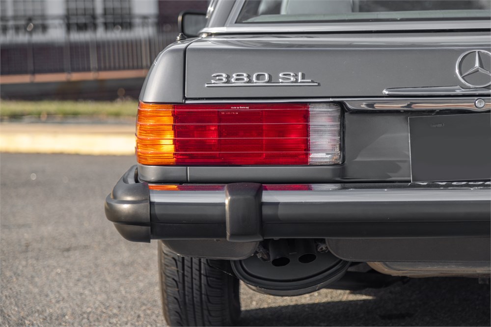 1985 MERCEDES-BENZ 380SL available for Auction | AutoHunter.com | 30752556