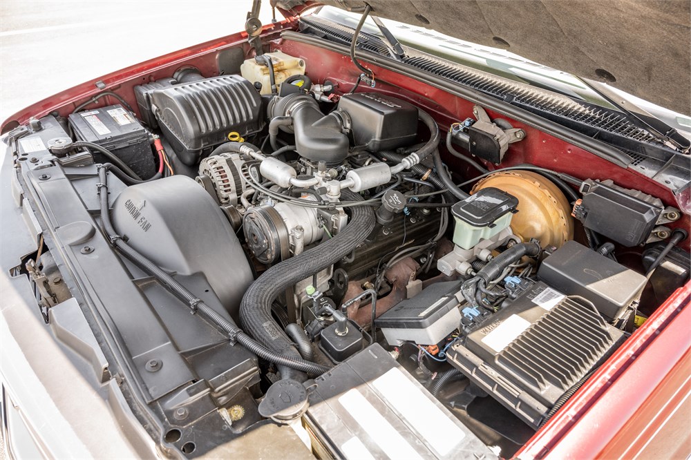 1999 Chevrolet Tahoe available for Auction | AutoHunter.com | 20864667