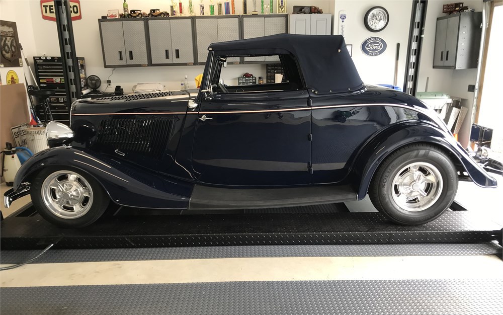 1933 Ford Model B Cabriolet available for Auction | AutoHunter.com ...