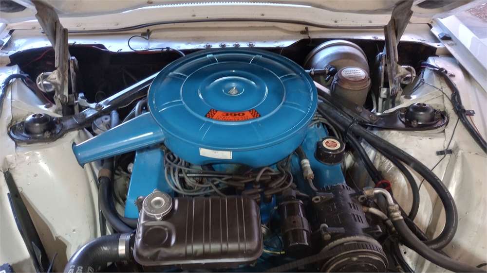 1966 FORD THUNDERBIRD available for Auction | AutoHunter.com | 35321664