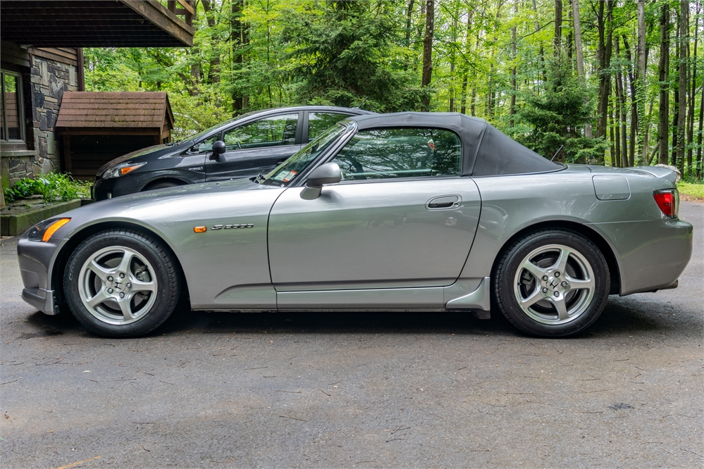 29k-MILE ONE-OWNER 2000 HONDA S2000 CONVERTIBLE available for Auction ...